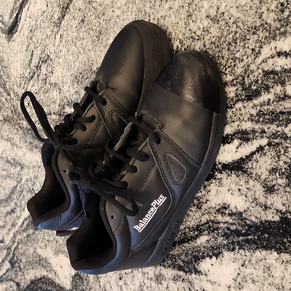 Balance Plus | Shoes | 8 Balance Plus 20 Curling Shoes Athleisure ...